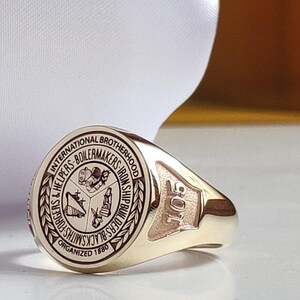 14K Gold Class Ring – Personalized Graduation Signet, Custom Engraved ...