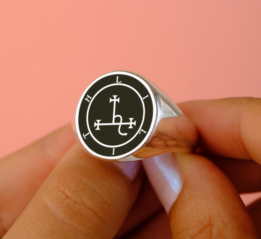 Lilith Sigil Signet Ring: Sterling Silver Occult Jewelry - Etsy
