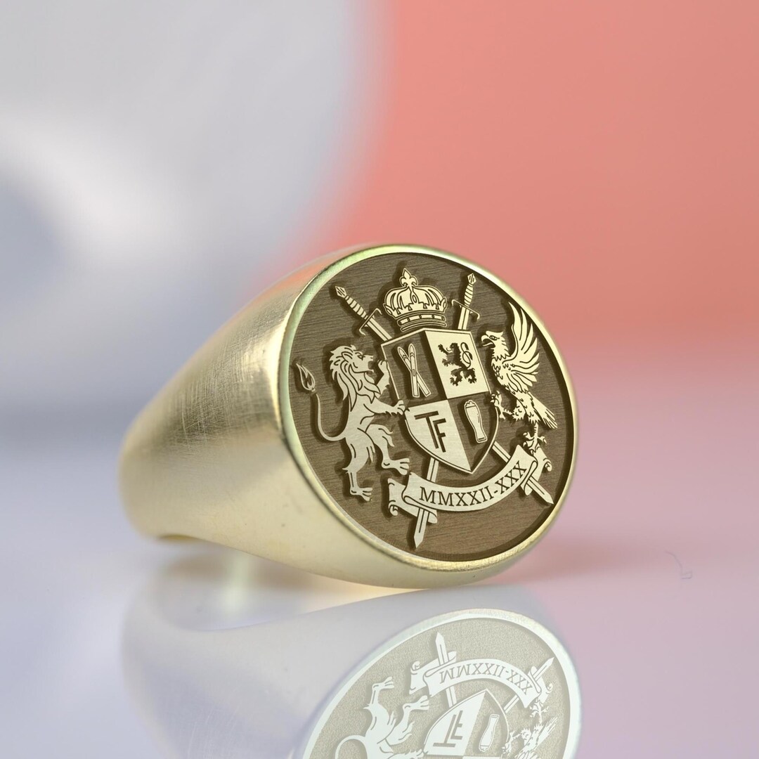 Custom Family Crest Signet Ring – Personalized Coat of Arms Ring ...