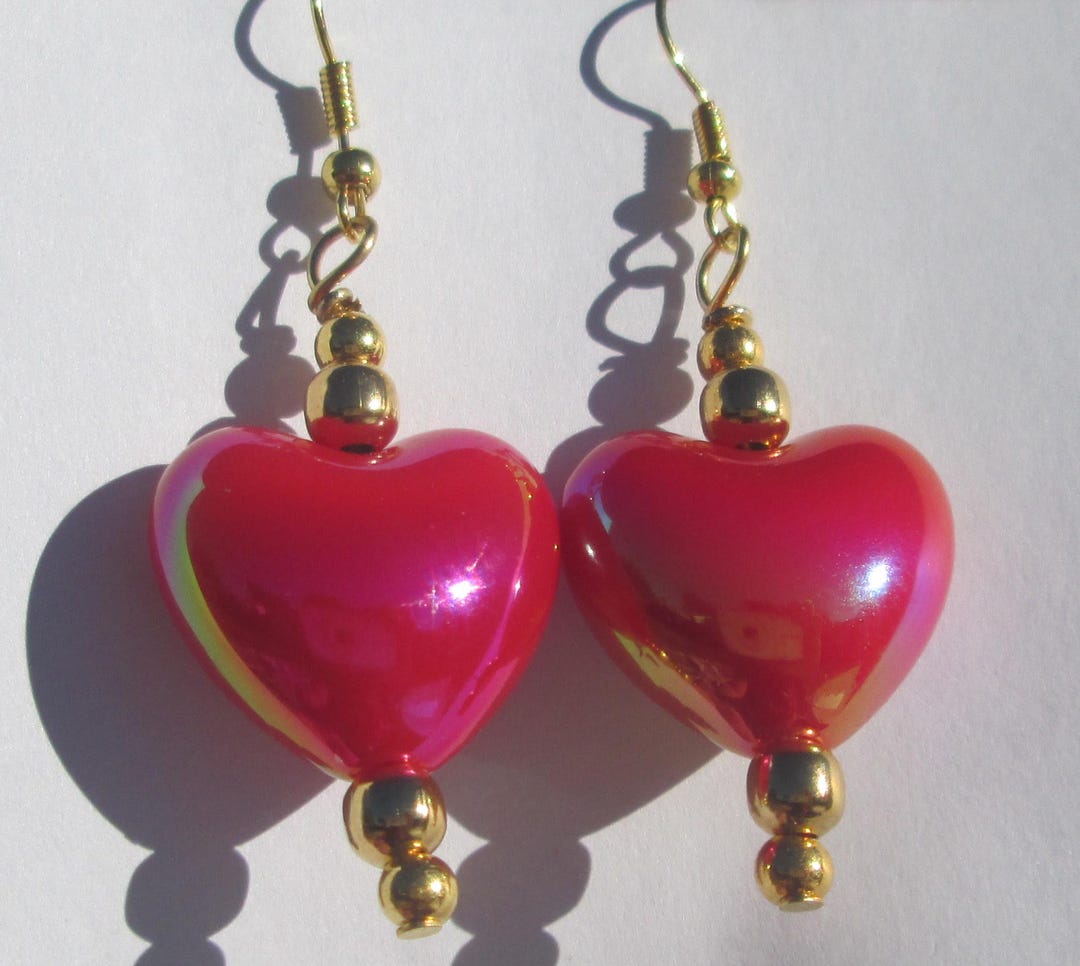 Pierced Earrings Ruby Pink Opalescent Acrylic Hearts With Gold Tone ...