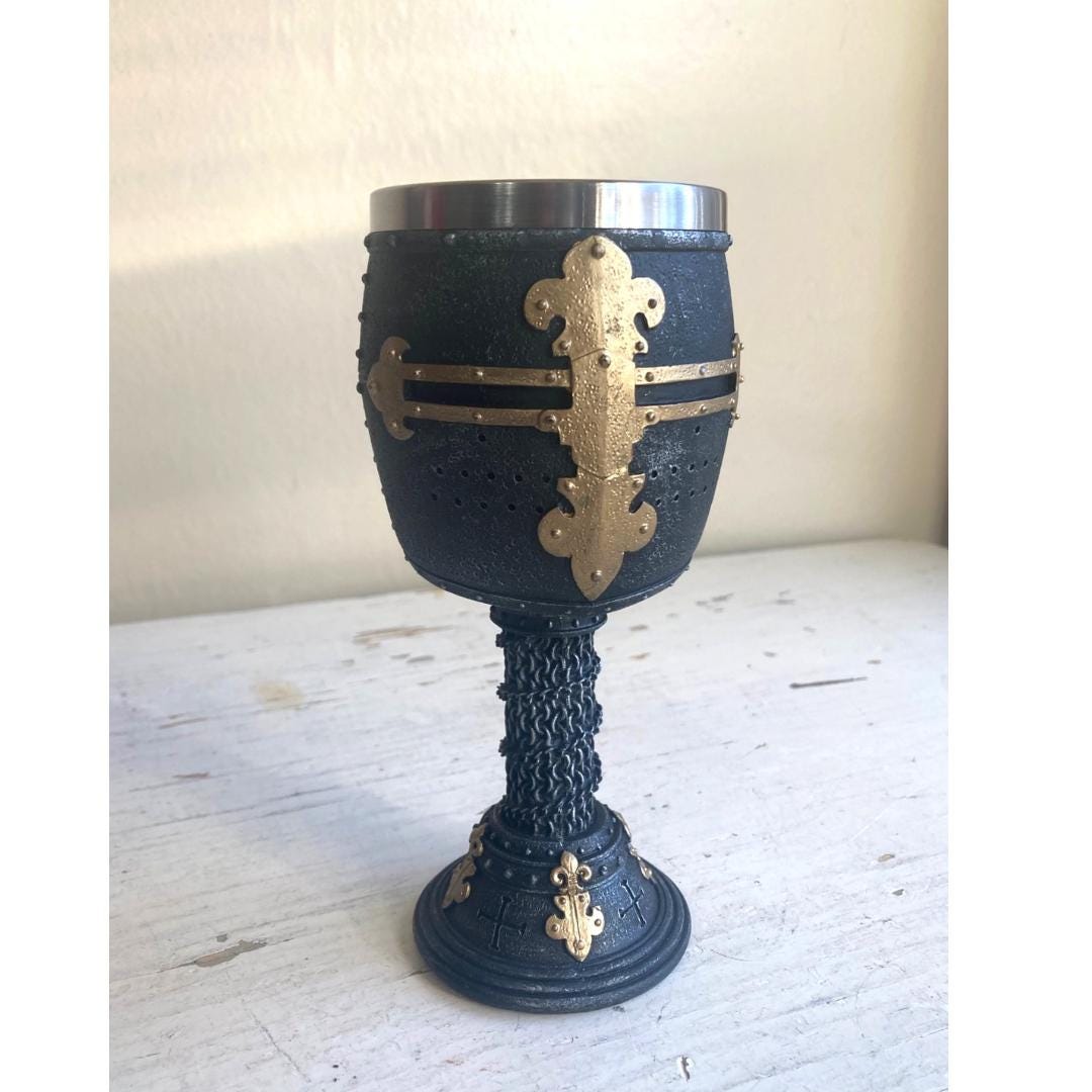 Round Table Refreshment : Knights Templar Chalice Cup, Prop Goblet - Etsy