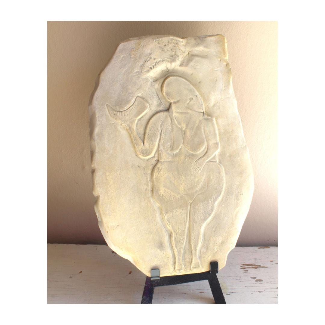 Ancient Spiritual Icon : Venus of Laussel Paleolithic Reproduction ...