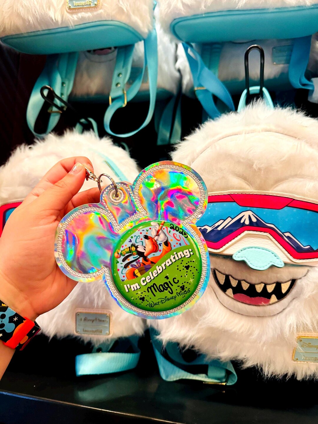 Silver Holographic Vinyl - Mouse Backer Keychain for 3” Celebration ...
