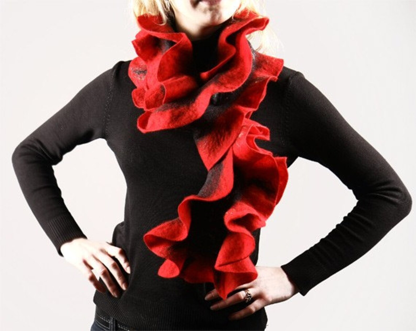 Hand Felted Ruffled Scarf Red and Black - Etsy
