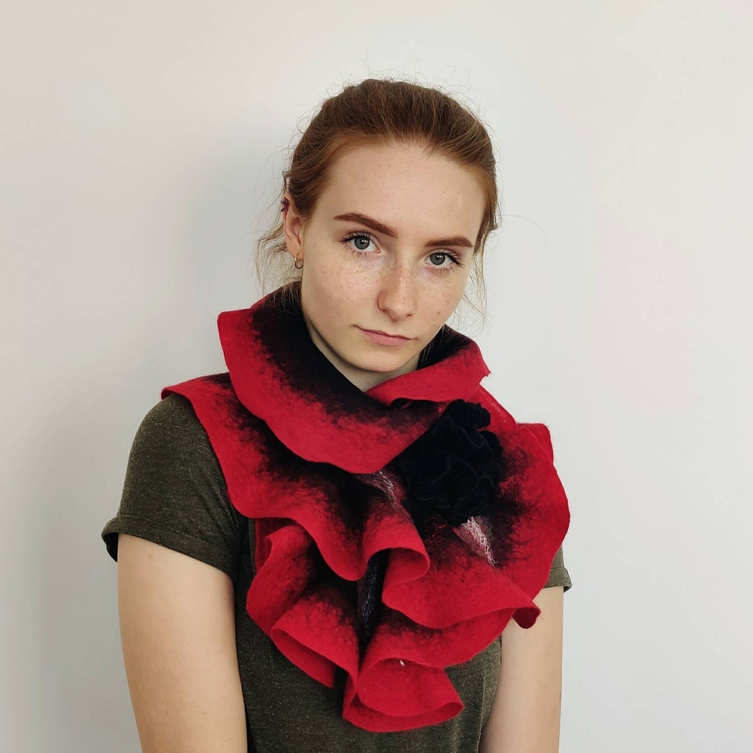 Scarf Felt - Ruffled Wavy Collar - Passion Red Color - Soft Merino Wool ...