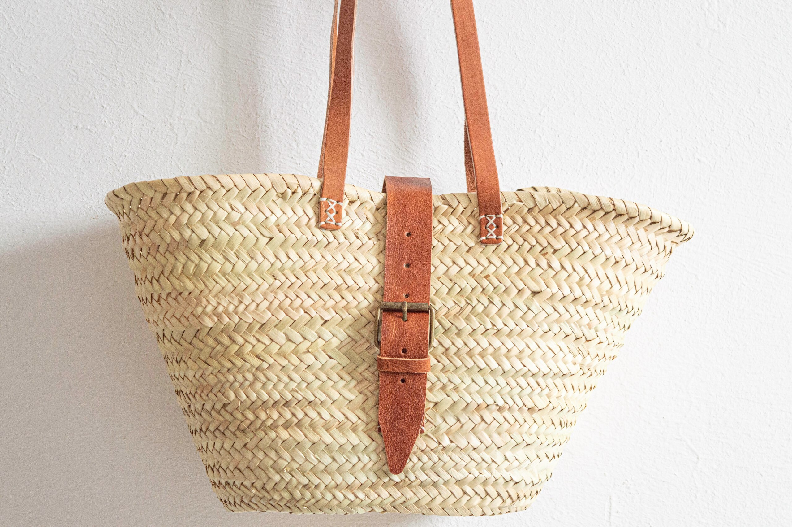 French Market Basket Bag With Leather Handles and Flap, Ideal for ...