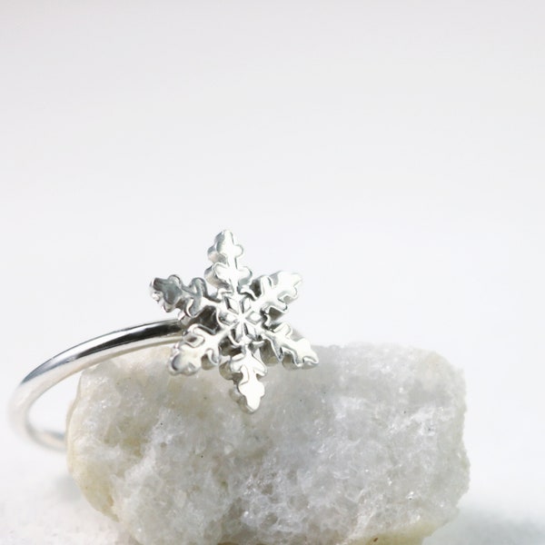 Snowflake Ring - Etsy