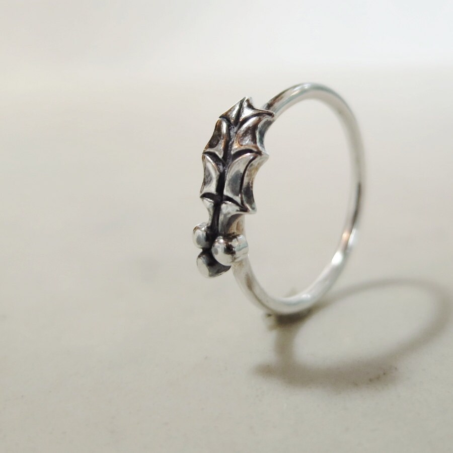 Sterling Silver Holly Ring Leaf and Berry Stacking Winter - Etsy