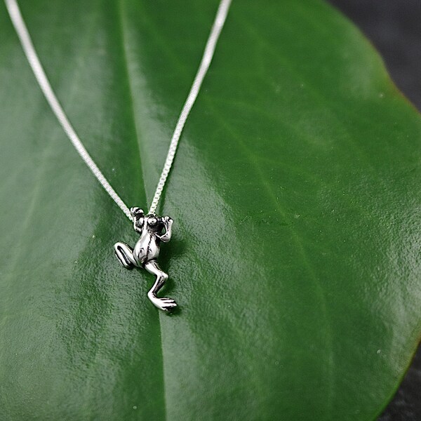 Tree Frog Pendant - Etsy
