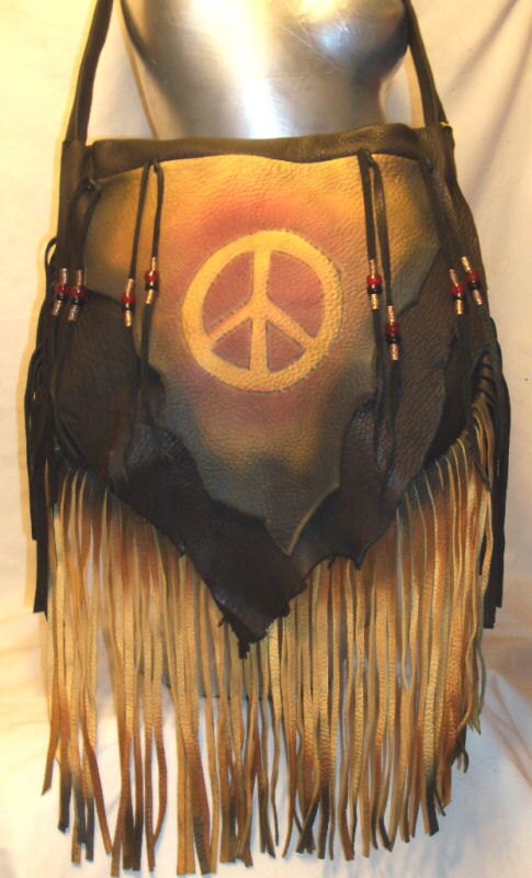 Popular Purses In The 70s Fashion | semashow.com