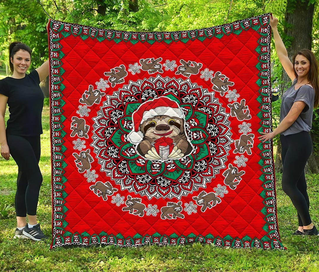 Sloth Christmas Pattern on Red Christmas Quilts Blanket Best Decorative ...