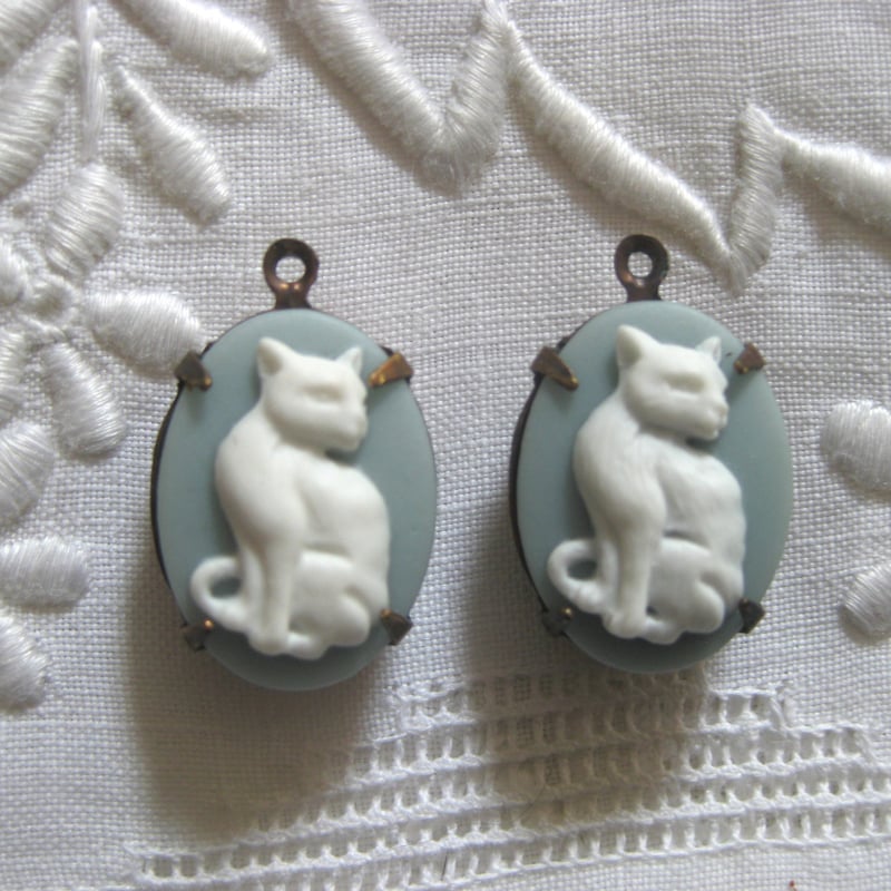 Cat Cameo - Etsy