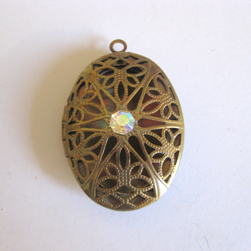 Filigree Locket - Etsy
