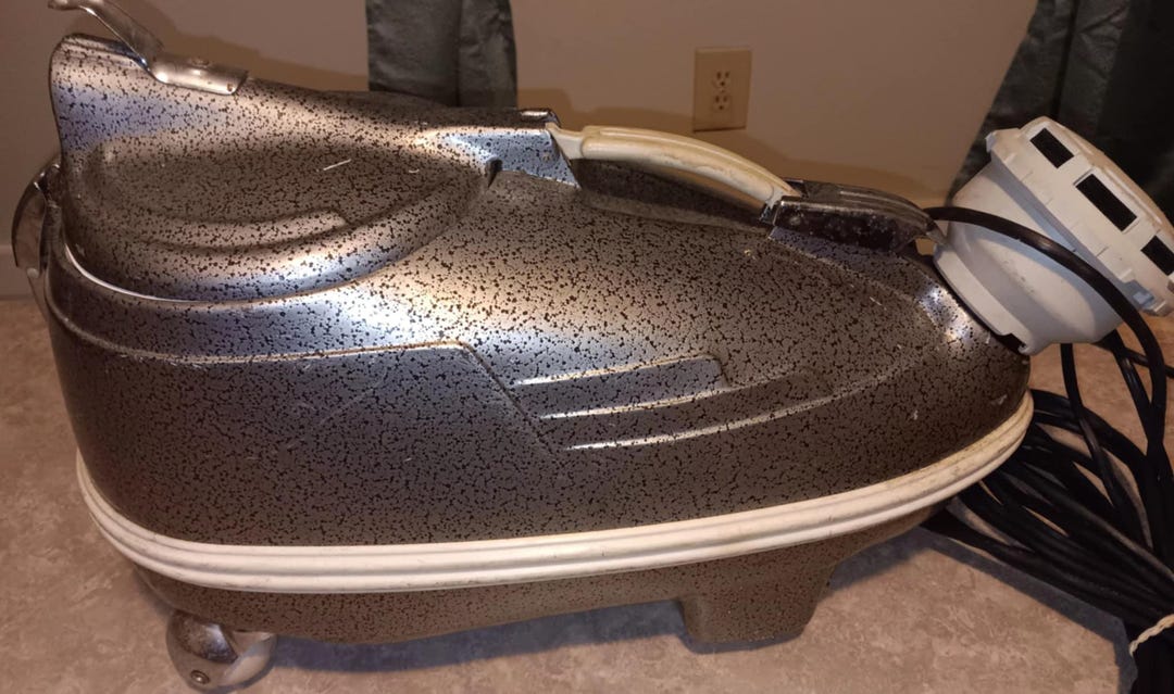 Vintage Vacuum Cleaner With Hose - Vintage Tristar Vacuum Cleaner ...