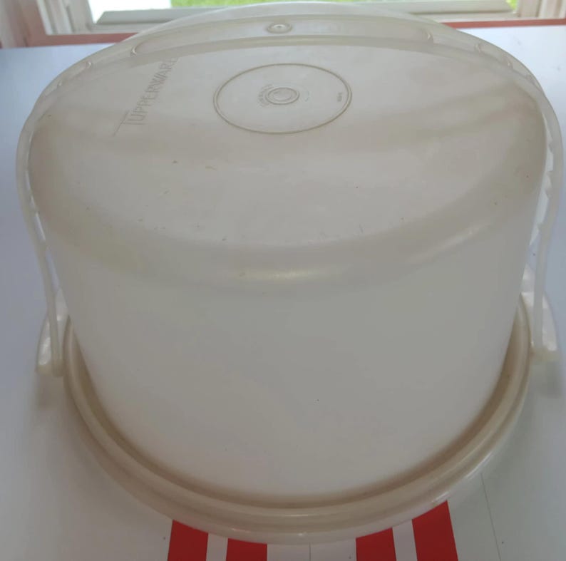 Tupperware Cake Carrier by Tupperware Cake Taker With Handle for ...