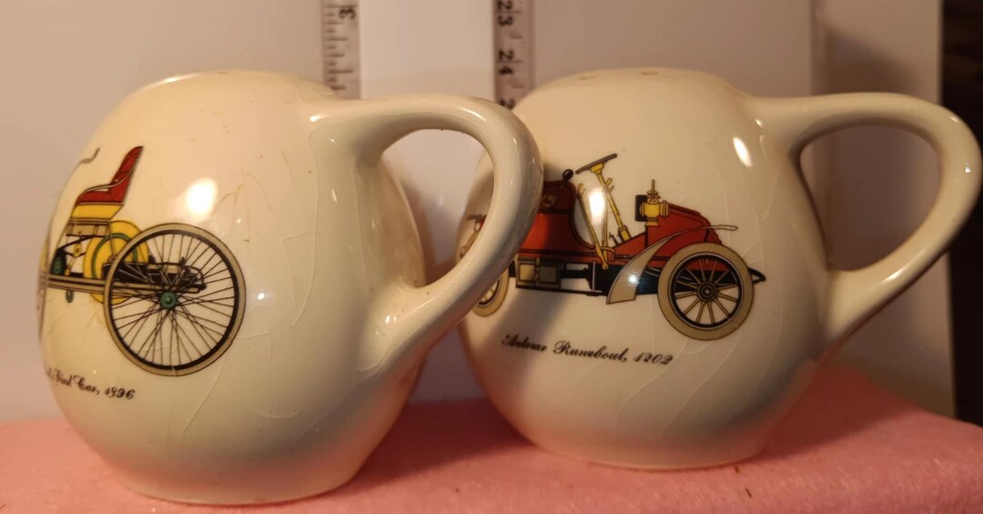 Vintage Car Salt and Pepper Shakers Classic Car Salt & Pepper Shakers ...