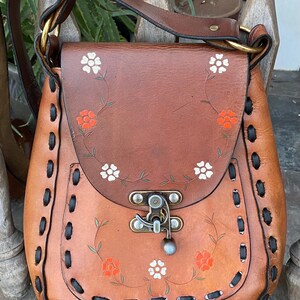 Vintage 70s Floral Shoulder Bag Purse Boho Hippie Leather Tooled Hand ...