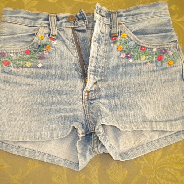Daisy Shorts - Etsy