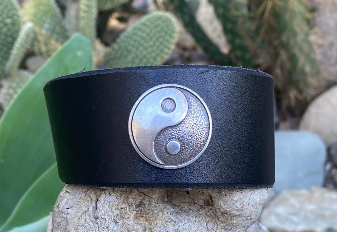 Black Leather Bicep/upper Arm Cuff Band With Ying and Yang Metal Concho ...