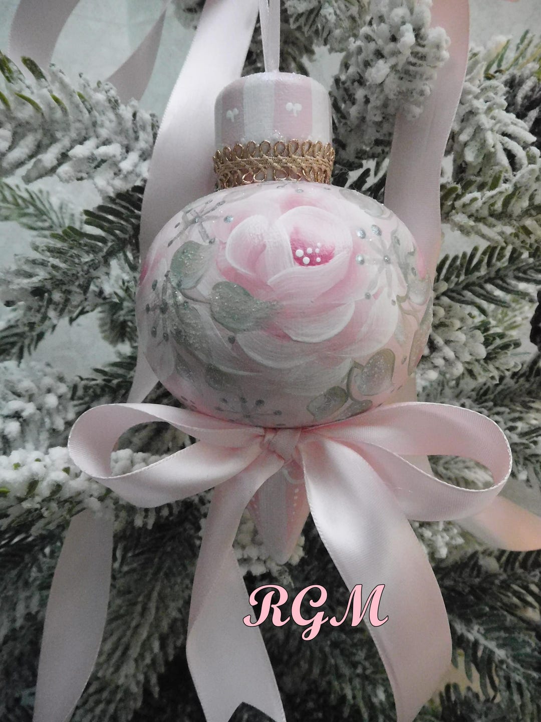 Pink Roses, Wood Round Elegant Ornament With Wood Point, Hand Painted ...
