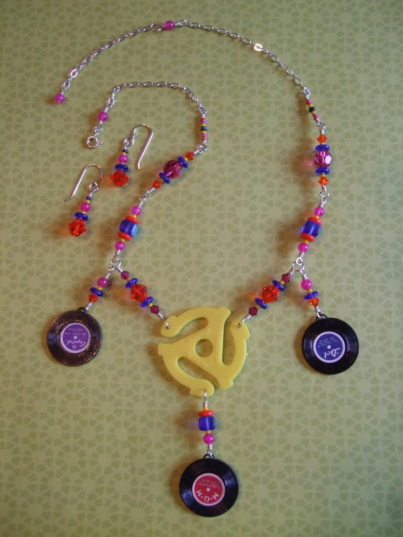 Retro 45 RPM Record Adapter Music Lover Necklace | Etsy