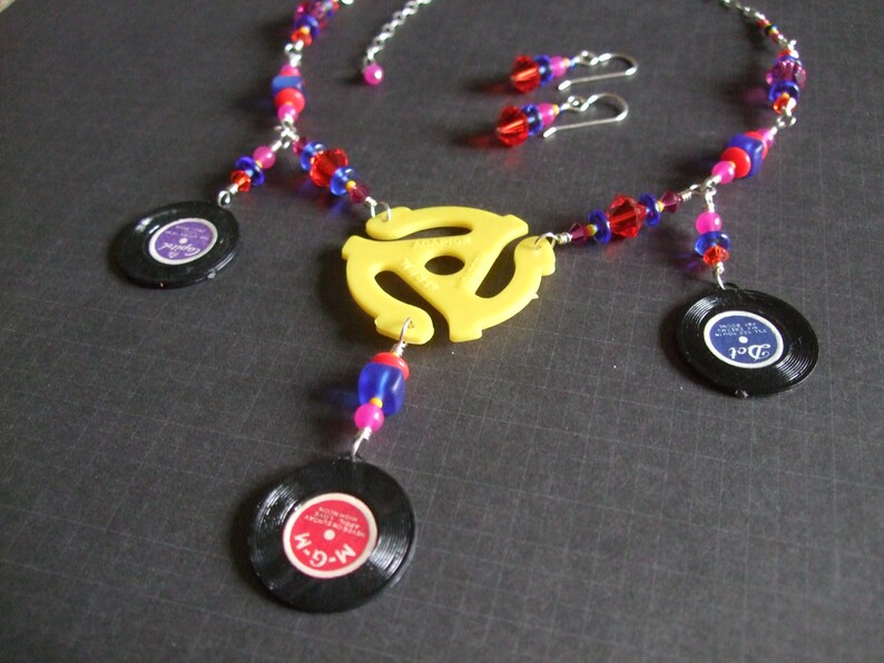 Retro 45 RPM Record Adapter music Lover Necklace - Etsy