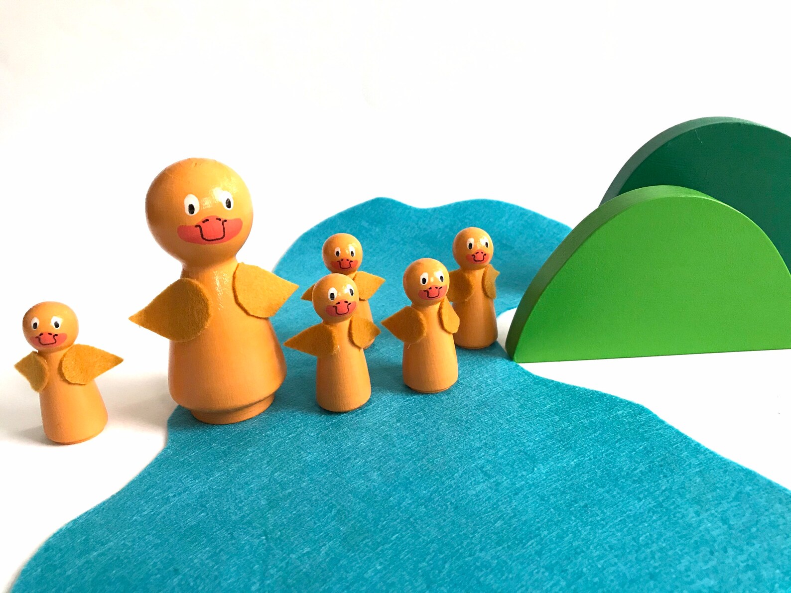 5 Little Ducks Nursery Rhyme Duck Peg Dolls Ready to ship | Etsy