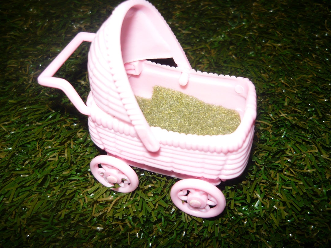 Miniature Pink Doll Buggy Baby Stroller With Olive Green Blankets 1:12 ...