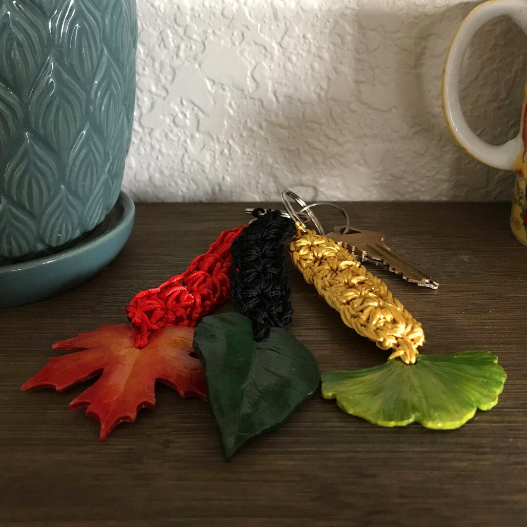 Leaf Keychain 3D Printed Keychain Hand-painted Keychain Accessory Leaf ...