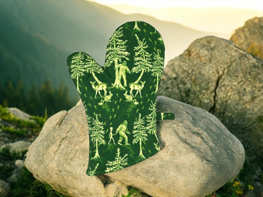 Oven Mitt, Pot Holder, Alien, UFO, Big Foot, Thick, Handmade Oven Mitt ...