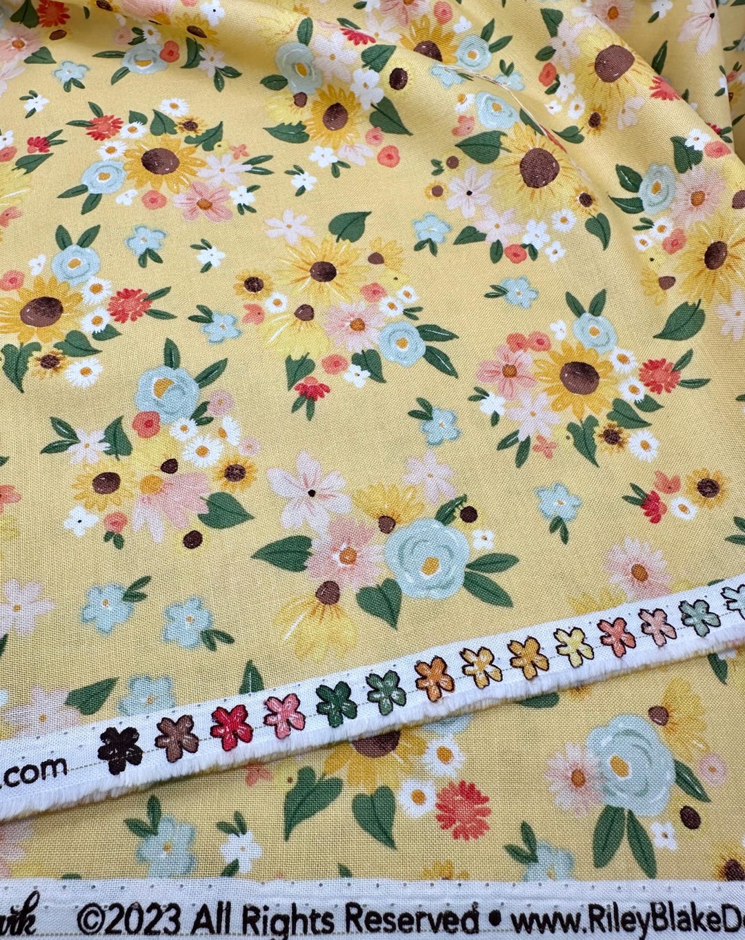 HOMEMADE Floral SUNSHINE C13720 Riley Blake Designs - Etsy