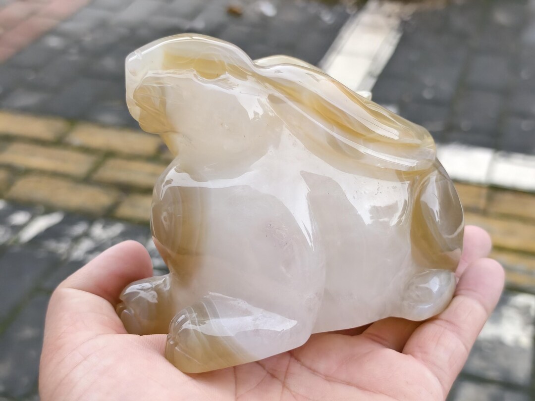 Hand-carved Agate Geode Rabbit Sculpture: Gemstone Holiday Decor - Etsy