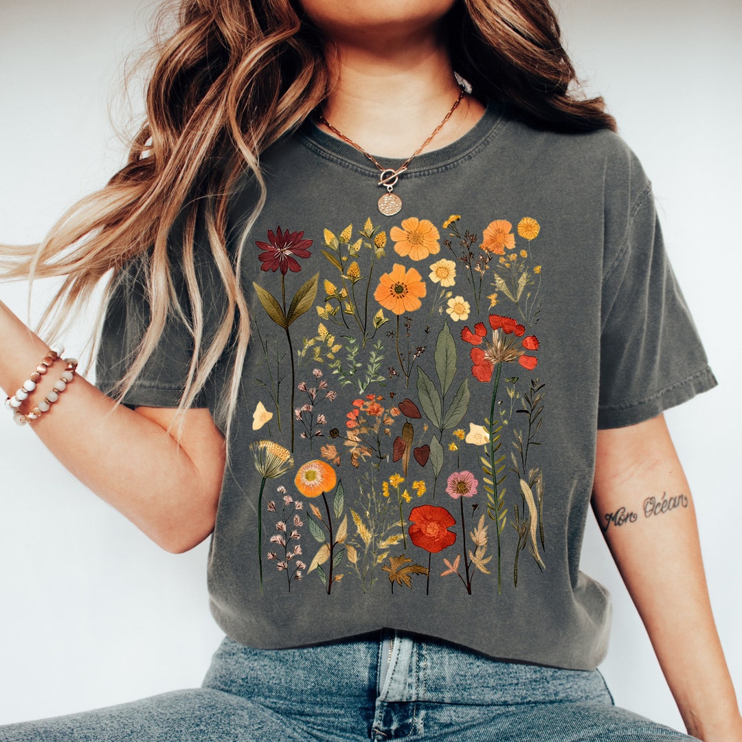 Floral Cottagecore Flower T-shirt - Wildflower Boho Tshirt - Gift for ...