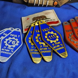 Fallout Themed Vault Overseer 3D Printed Keychain. FULLY CUSTOMIZABLE ...