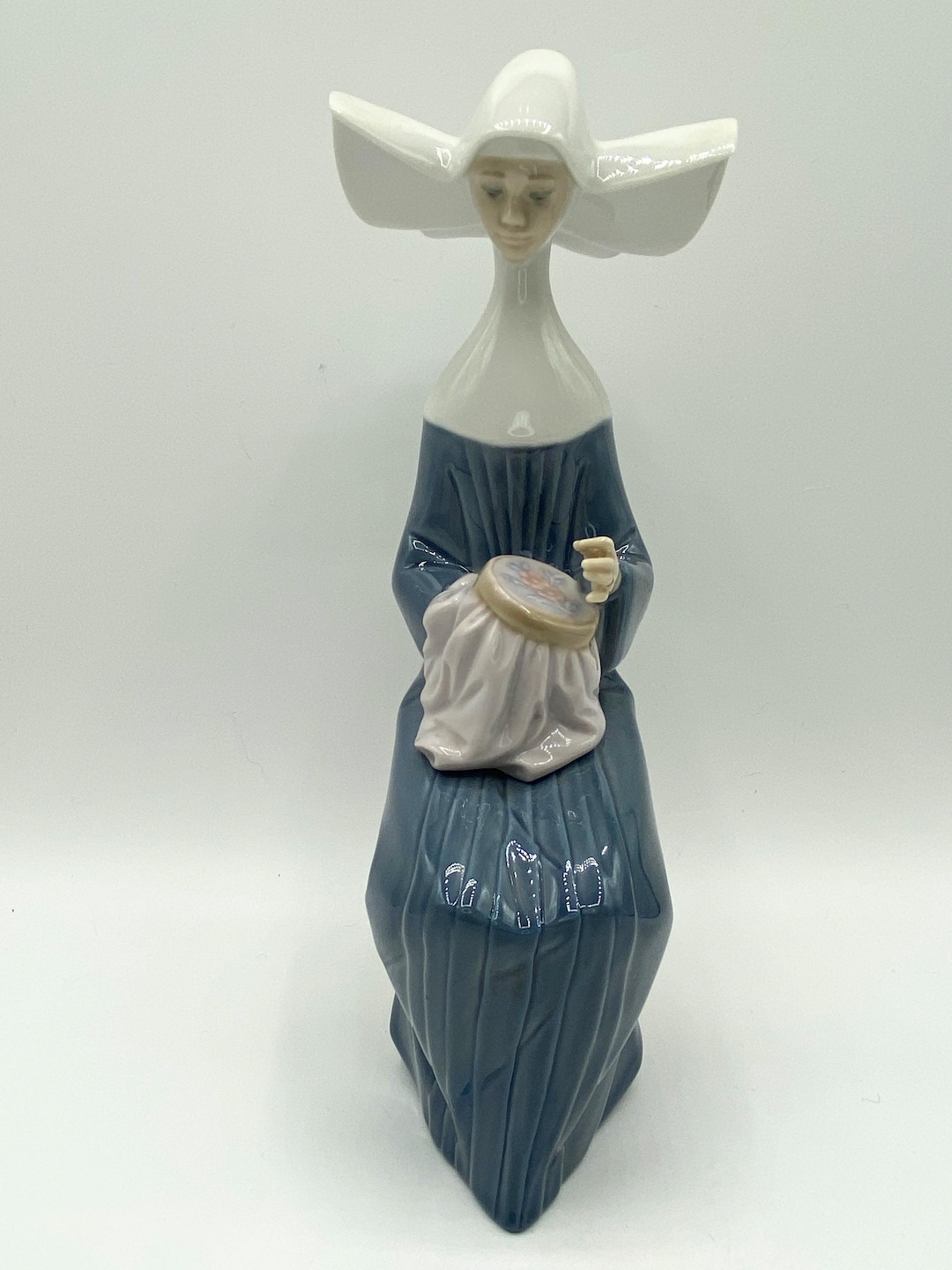 Lladro a Time to Sew 5501 Blue Nun Figurine Excellent Condition A131 - Etsy