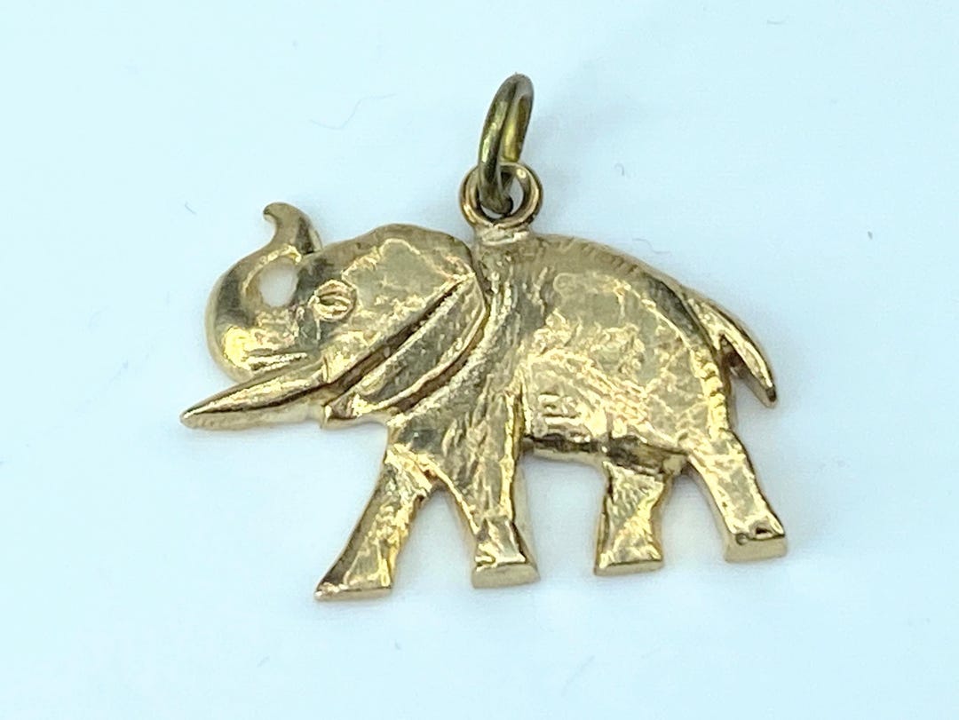 Trunk up Lucky Elephant Charm in 14 Karat Gold 2.8g JR9519 - Etsy