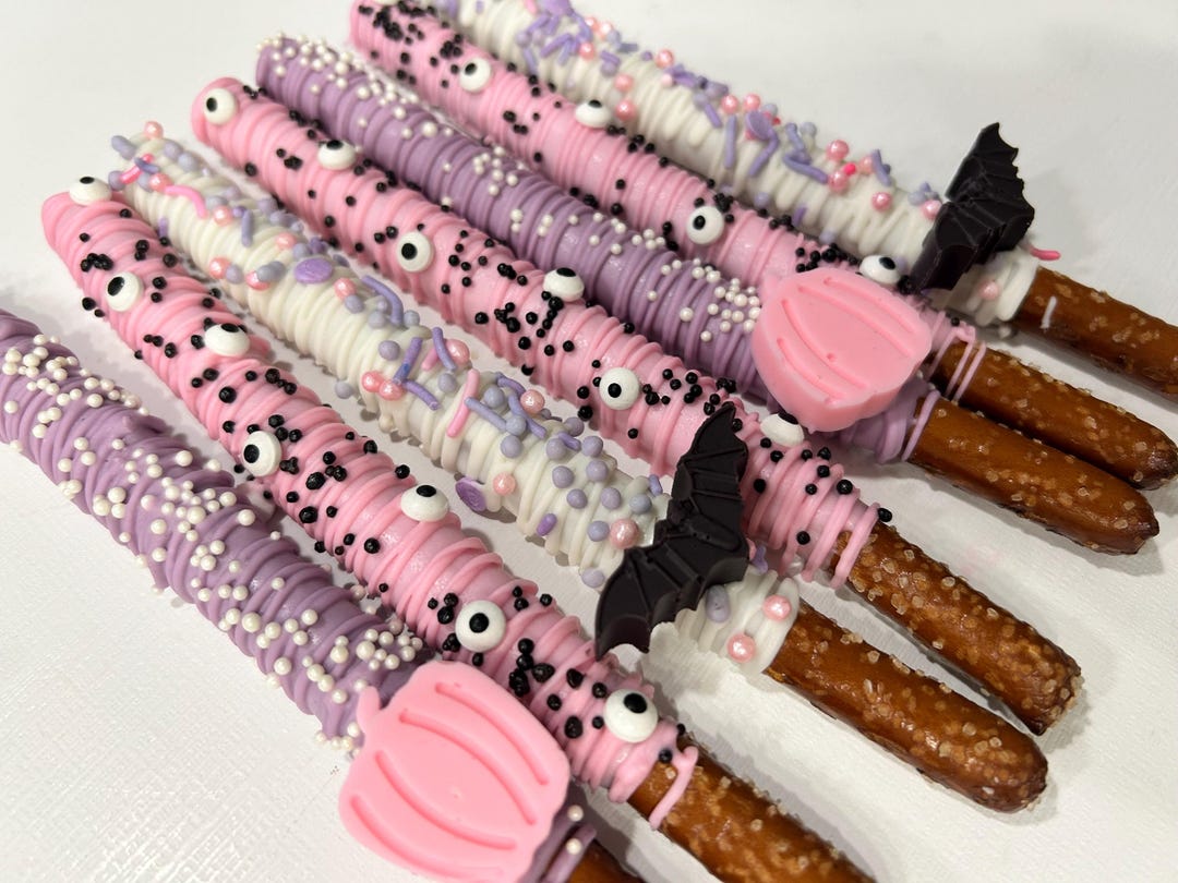 Halloween Spooky Eyeball Treats, Pastel Halloween Desserts, Halloween ...