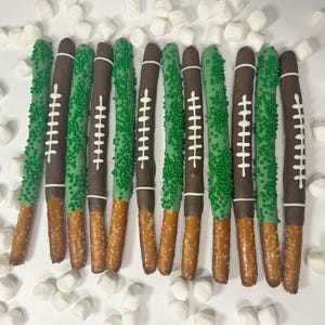 Football Pretzels, Football Chocolate Desserts, Football Season Treats ...