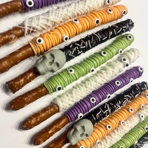 Halloween Mix Pretzel Rods, Skull Halloween Pretzels, Mummy Pretzels ...