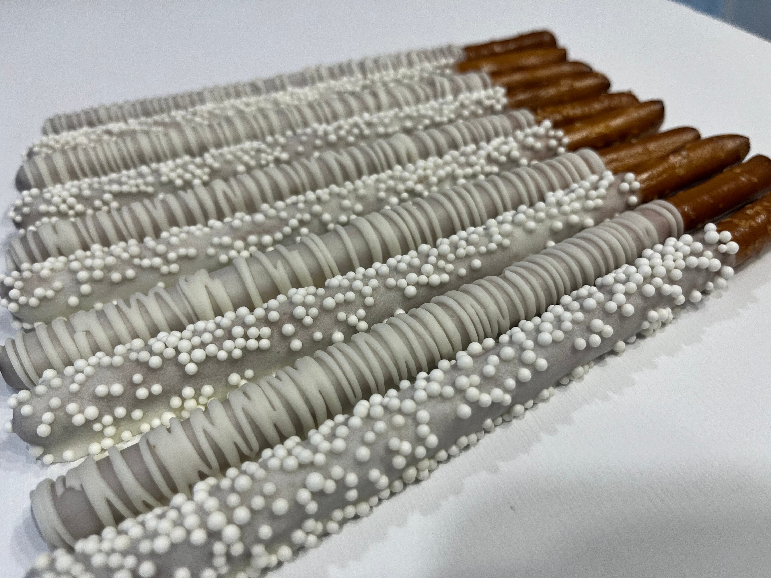 White Sprinkle Pretzels, White Baby Shower Desserts, White Wedding ...