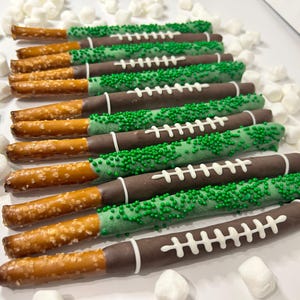 Football Pretzels, Football Chocolate Desserts, Football Season Treats ...
