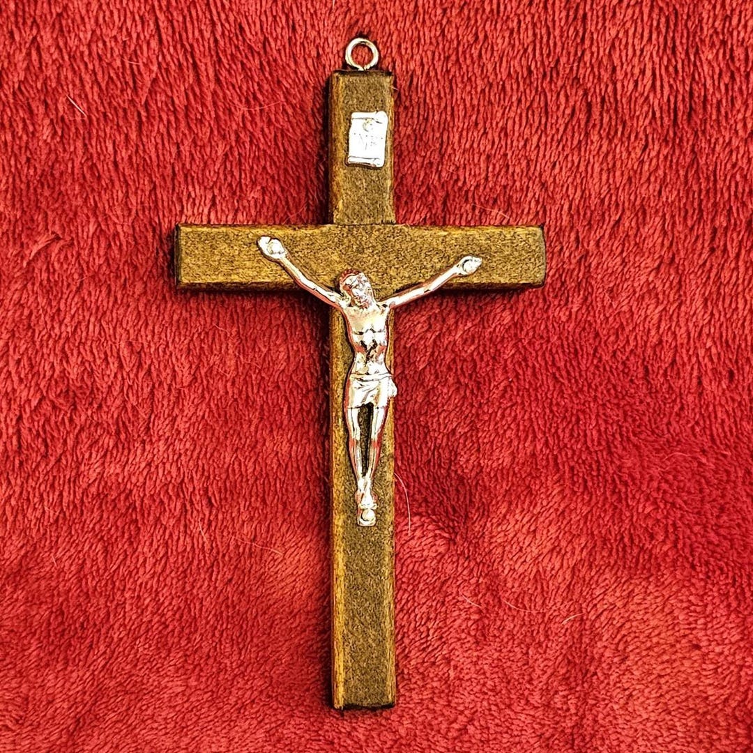 Wooden Crucifix With Jesus – 12.5 Cm Handmade Christian Wall Cross ...