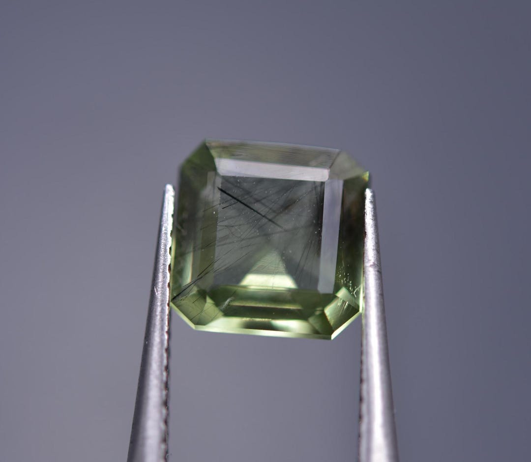 Rare Ludwigite Inclusion in Peridot From Pakistan - Etsy