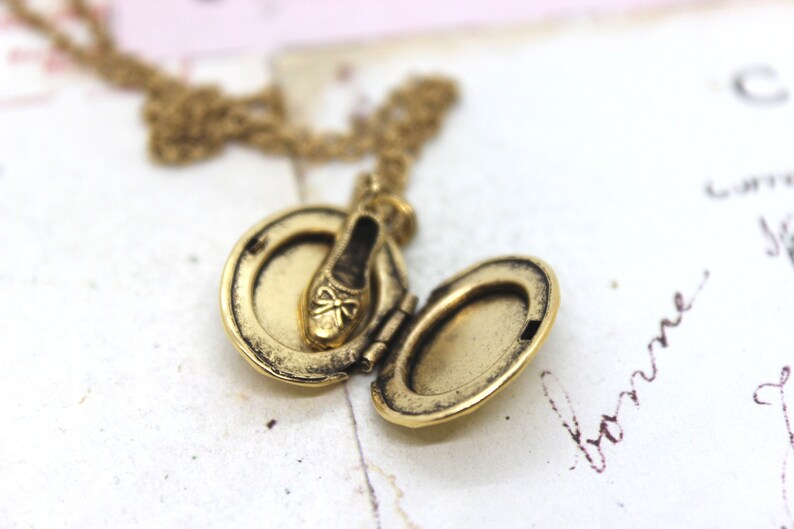 Ballet Shoe. Oval Locket Necklace. Gold Ox Jewelry - Etsy