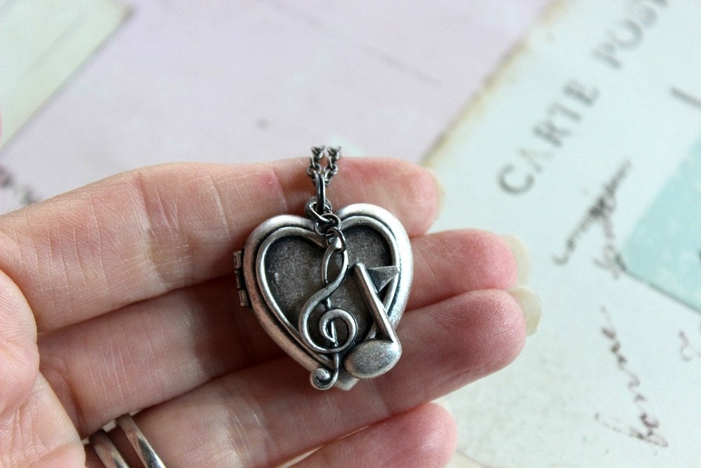G Clef Music Notes. Heart Locket Necklace. Silver Ox Meduim Locket - Etsy