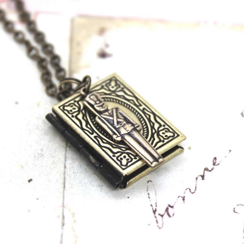 Musical Locket - Etsy