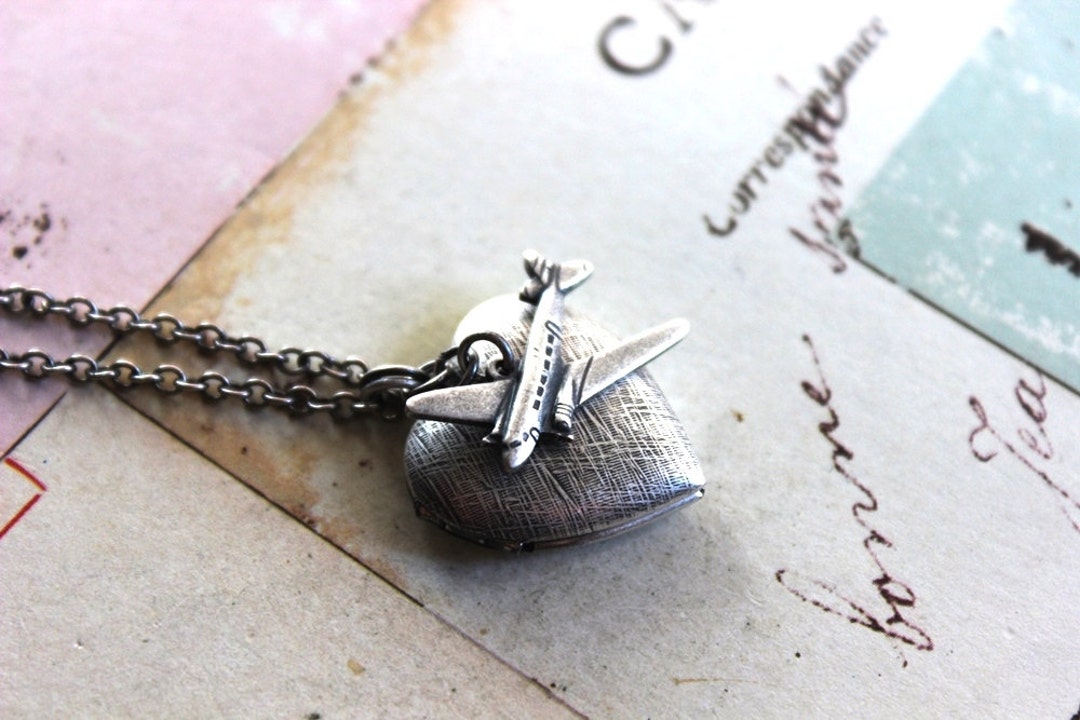 Airplane. Heart Locket Necklace. in Silver Ox With Etched Lines Locket ...