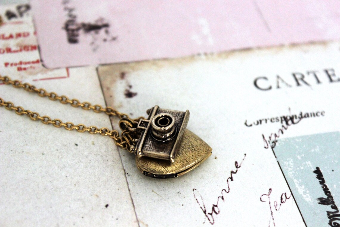 Camera. Heart Locket Necklace. in Gold Ox With Etched Lines | Etsy