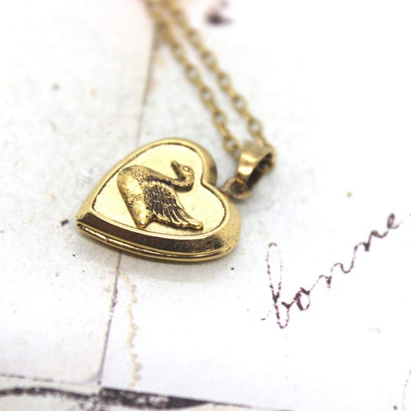 Swan Heart Necklace - Etsy