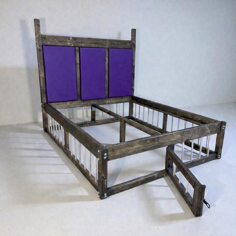 Enclosed Wooden Bed Frame Structure, Solid Wood Statement Bed for ...